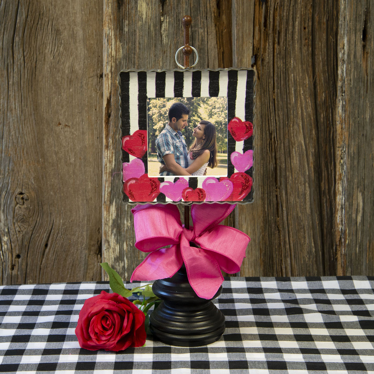 The Round Top Collection - Mini Elegant Heart Photo Frame – THE RED DOOR