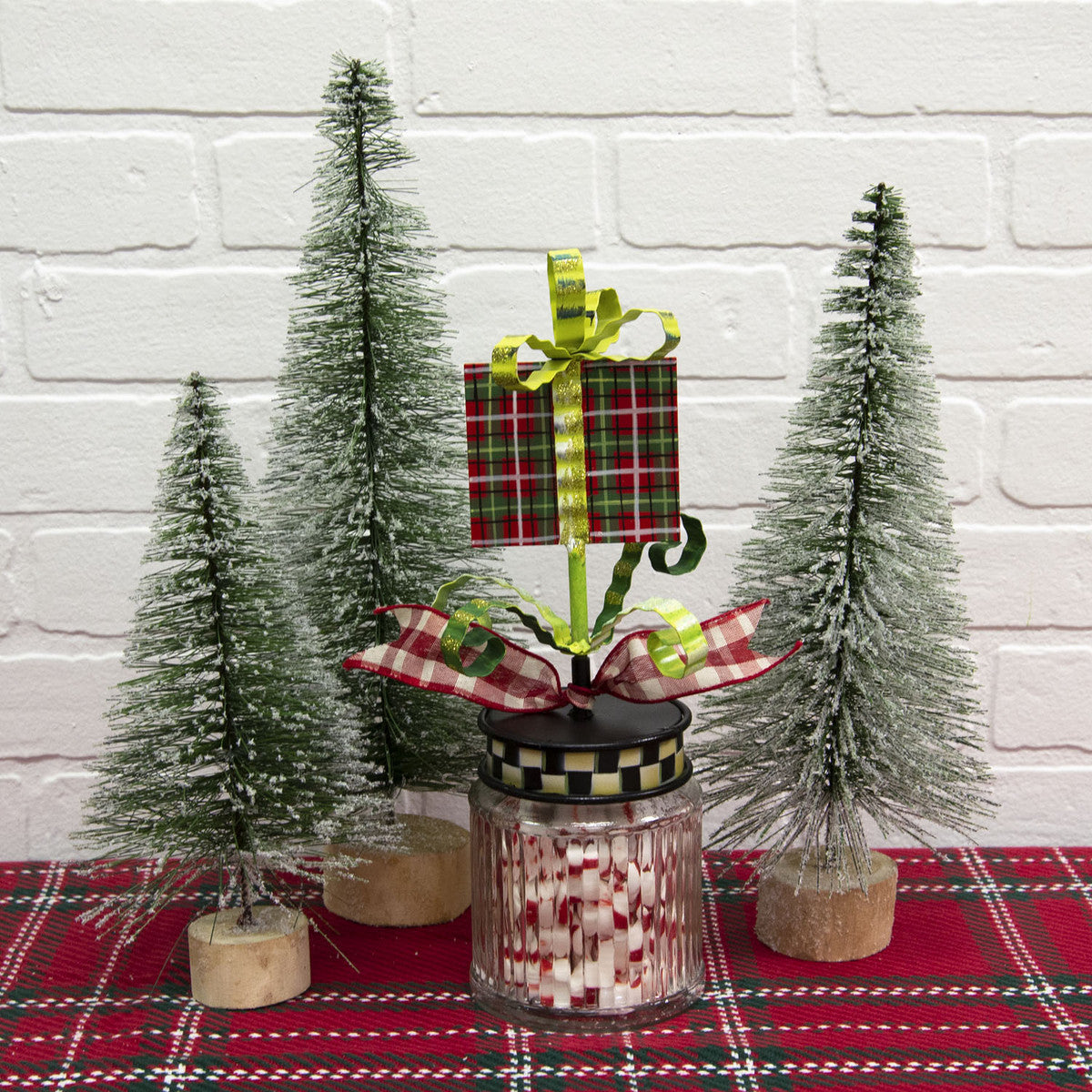 The Round Top Collection - Plaid Gift Finial – THE RED DOOR